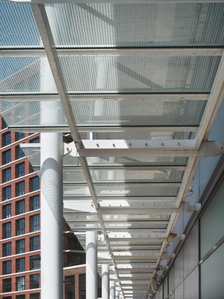 Dock X - Spaces & Stories